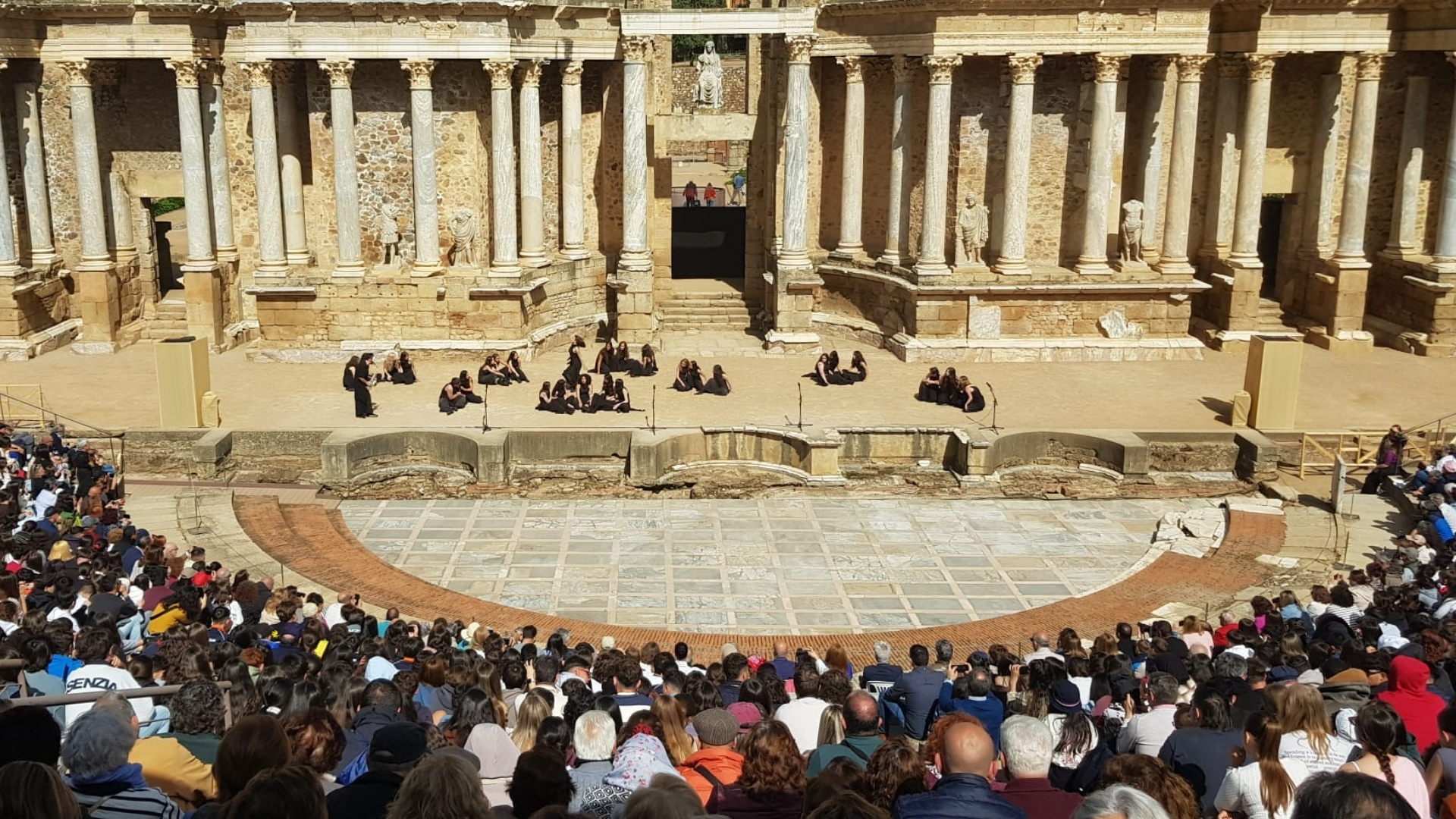 el-teatro-romano-de-m-rida-acoge-desde-este-martes-y-hasta-el-viernes